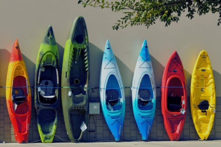 Learn How to Kayak For Beginners - Everything You Need to Know