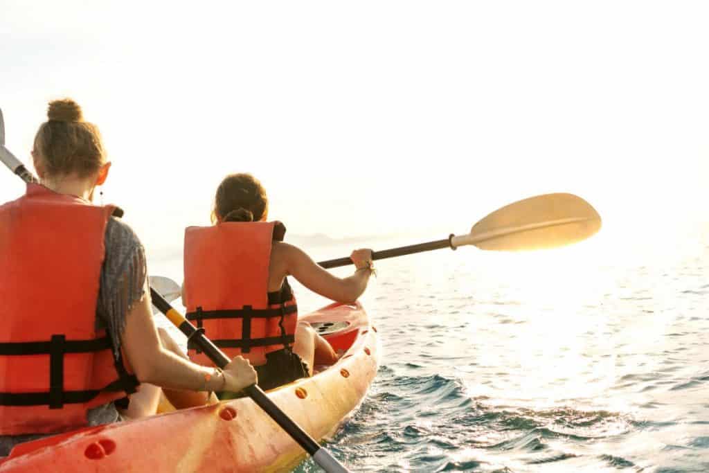 How To Kayak 101: Everything A Beginner Needs To Know To Start Kayaking