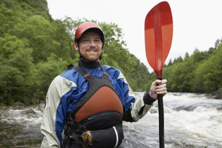 How To Kayak 101: Everything A Beginner Needs To Know To Start Kayaking