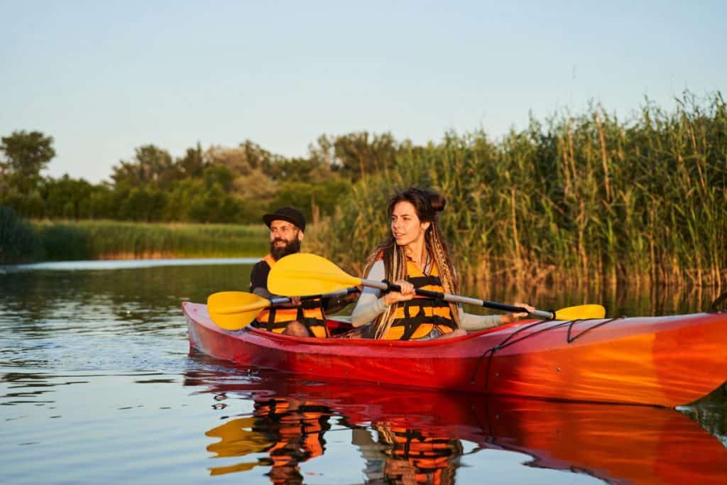 How To Kayak 101: Everything A Beginner Needs To Know To Start Kayaking
