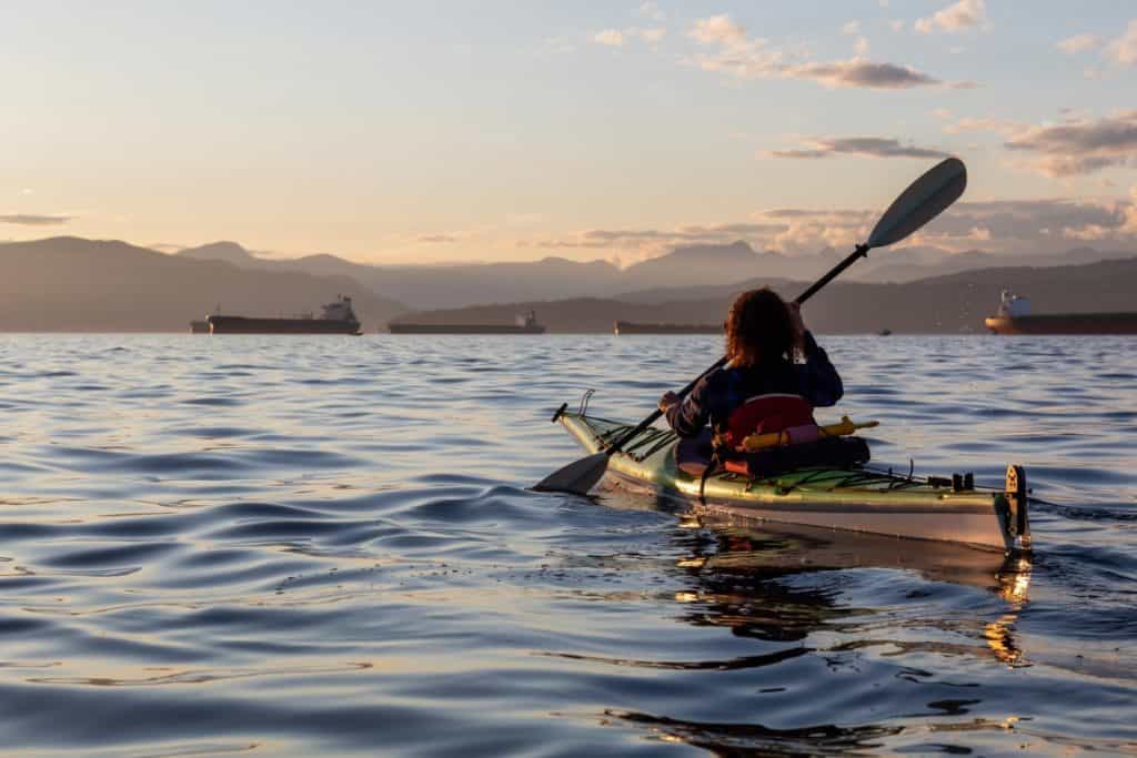 Sea Kayaking For Beginners - Newbie’s Guide To Ocean Kayaking