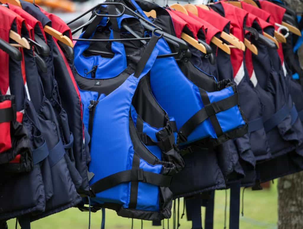 Best Big And Tall Life Jackets – 8 Plus Size PFDs