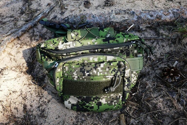 Best Waterproof Fanny Pack: Top 8 Options To Keep Your Essentials Safe ...